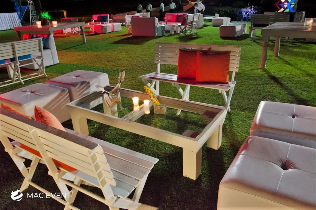 Wooden Glass Coffee Table in Puerto Aventuras: Weddings, Parties ...